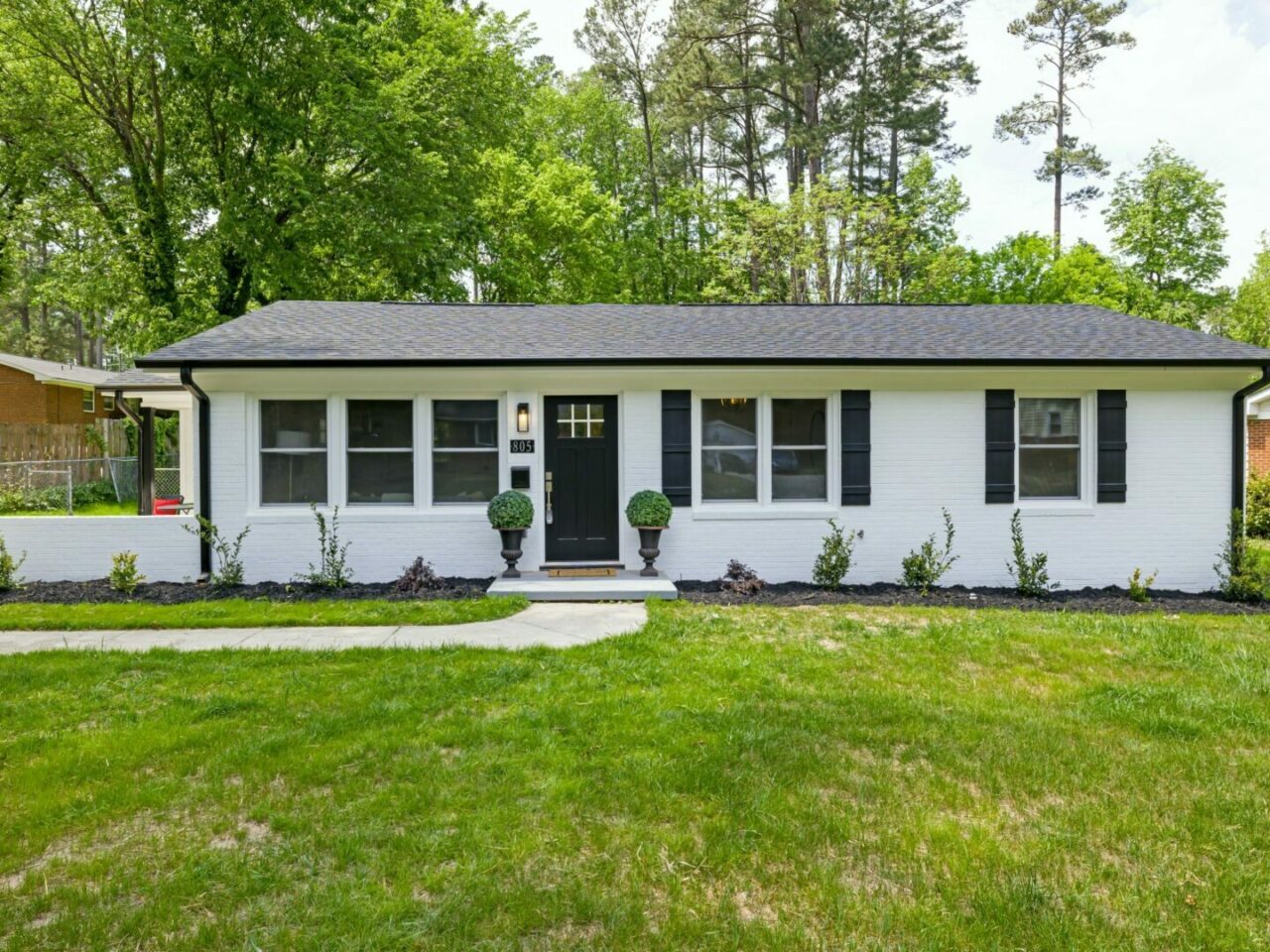 Black Trim Coil: Styling Tips & 8 Impressive Examples | Alsco Metals