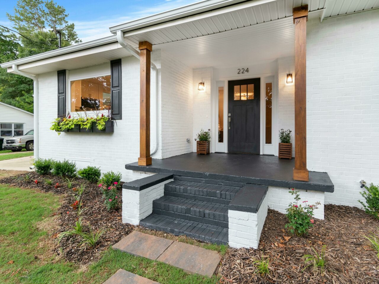 Soffit and Fascia Color Combinations: 10 Exterior Ideas | Alsco Metals Soffit and Fascia Color Combinations: 10 Exterior Ideas | Alsco Metals