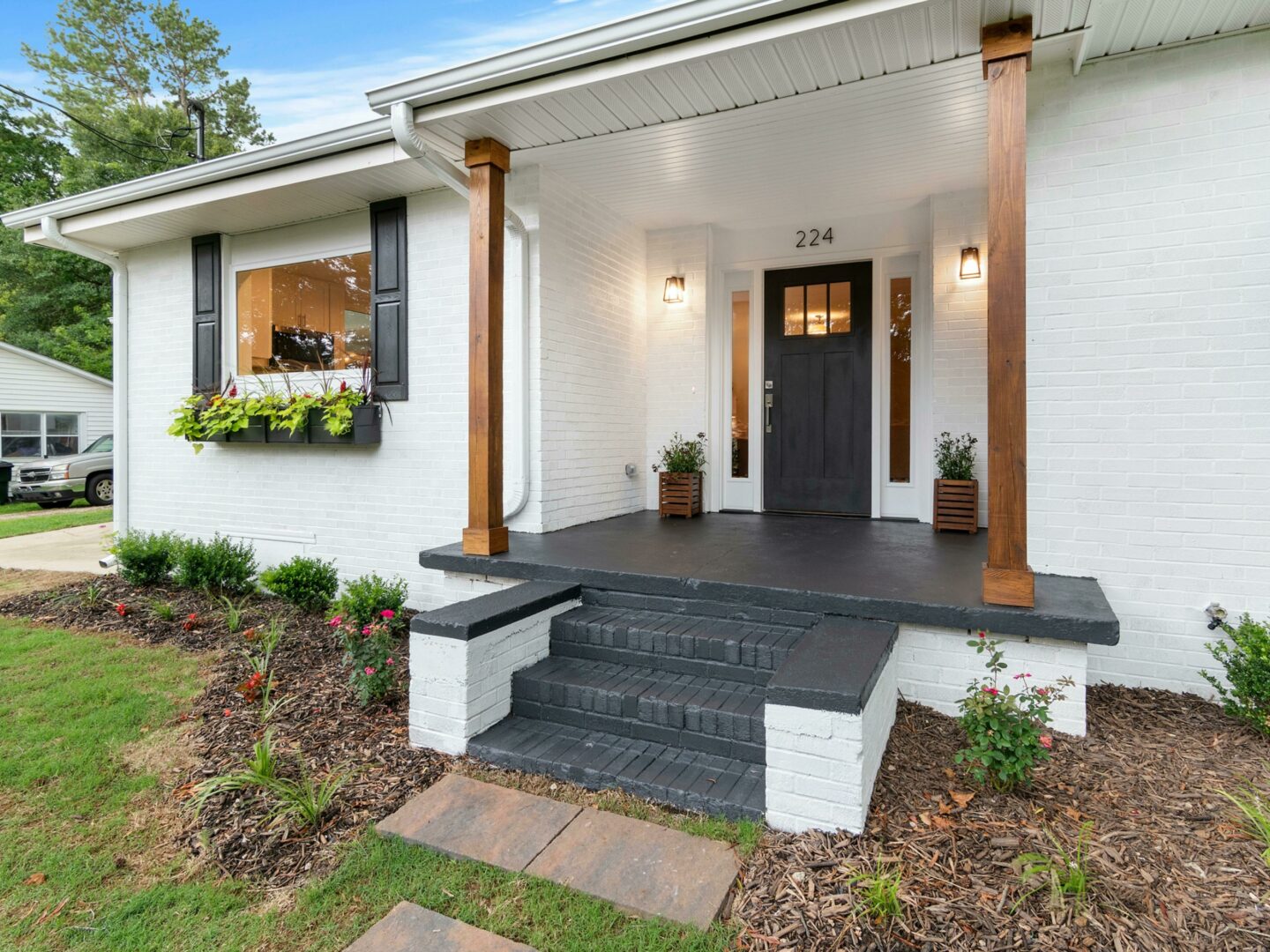 Soffit and Fascia Color Combinations: 10 Exterior Ideas | Alsco Metals