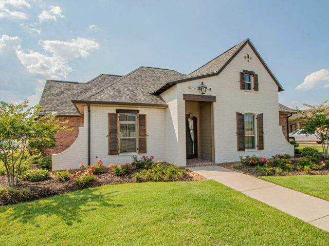 Soffit and Fascia Color Combinations: 10 Exterior Ideas | Alsco Metals